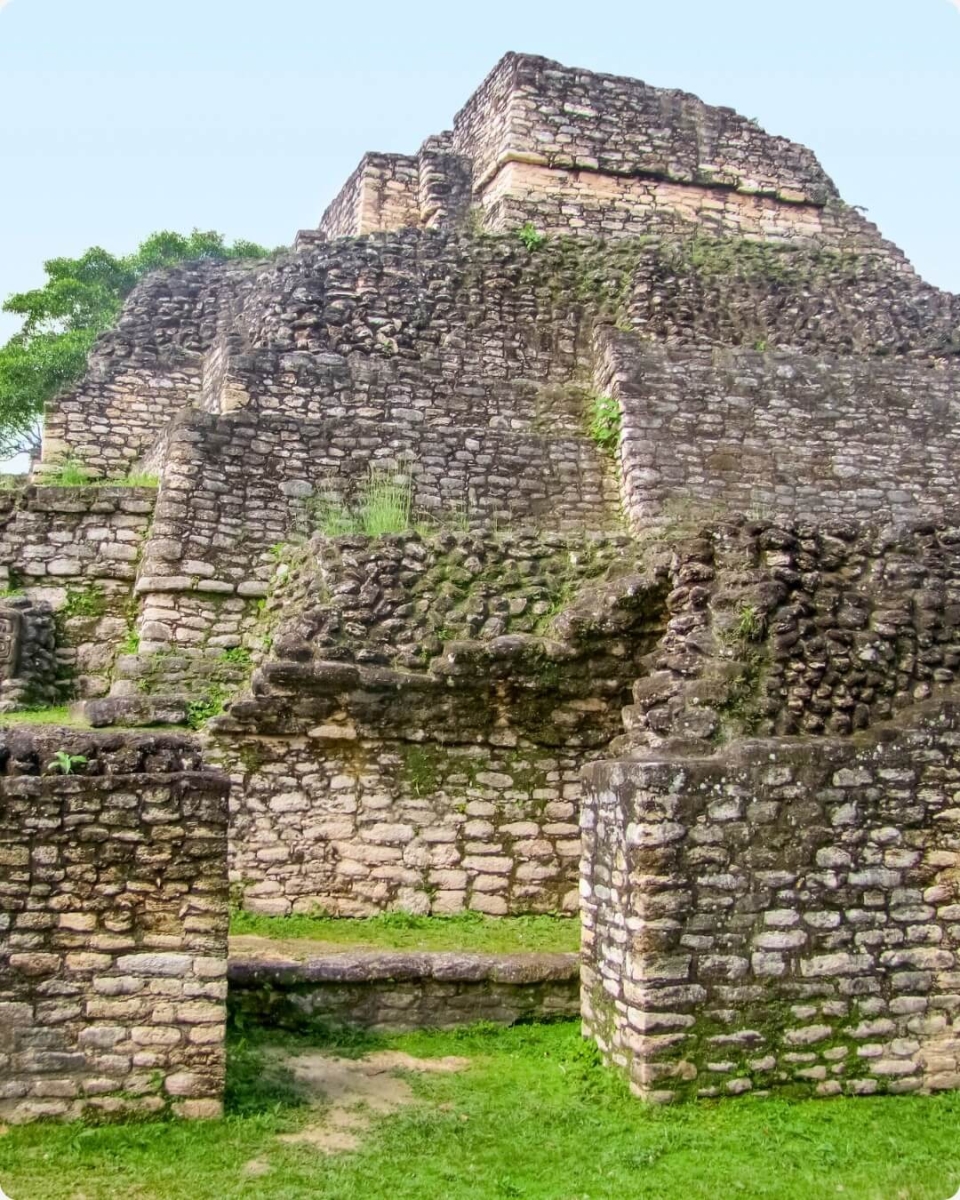 Records in Stone: Central America’s Forgotten Maya Pyramids. | PRIVATE ...
